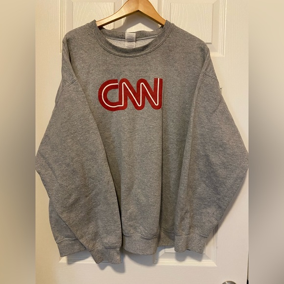Gildan | Shirts | Vintage Cnn Logo Pullover Sweatshirt Xl | Poshmark